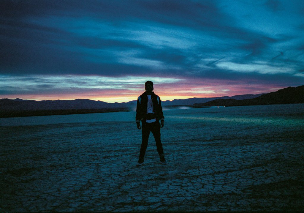 See Never-Before-Revealed Photos of Avicii From Upcoming Book - Your ...